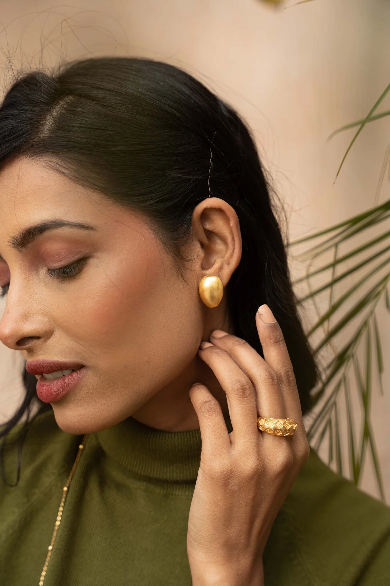 Classic Gold Studs – Saka