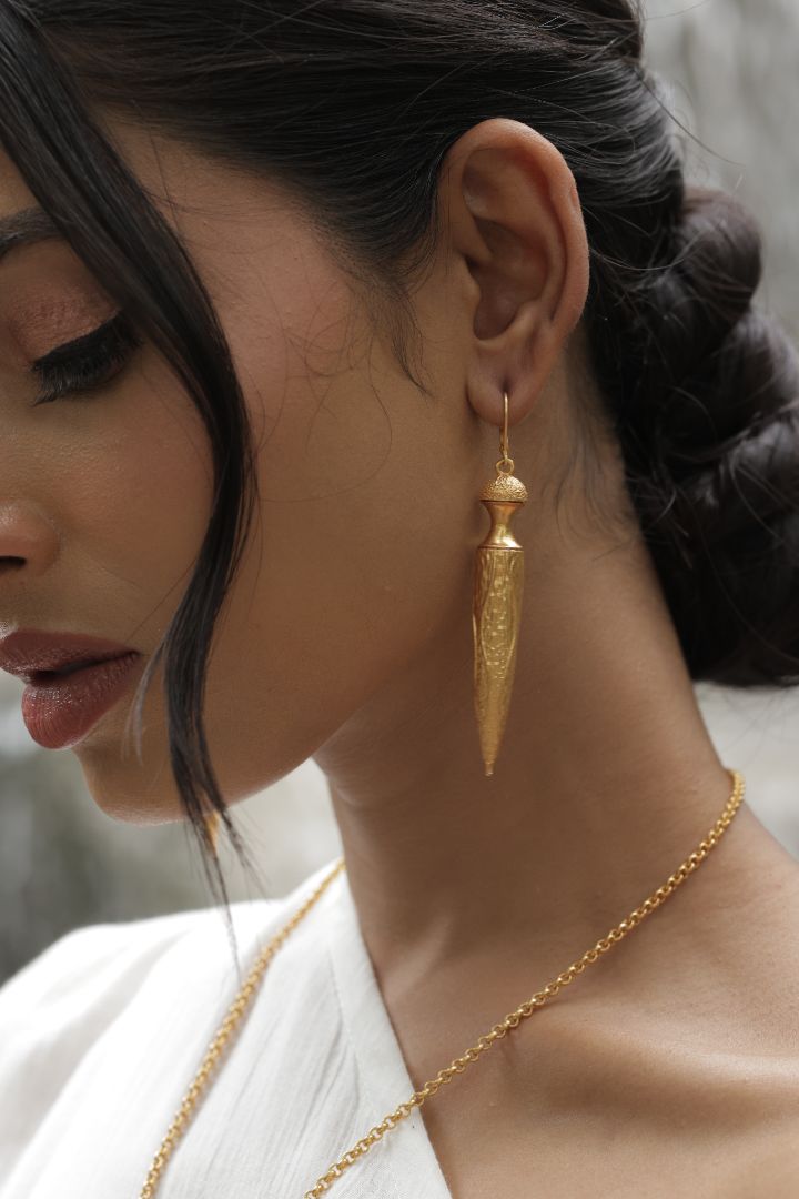 Celestial Adornments: Unveiling Radiance in Every Detail – Saka