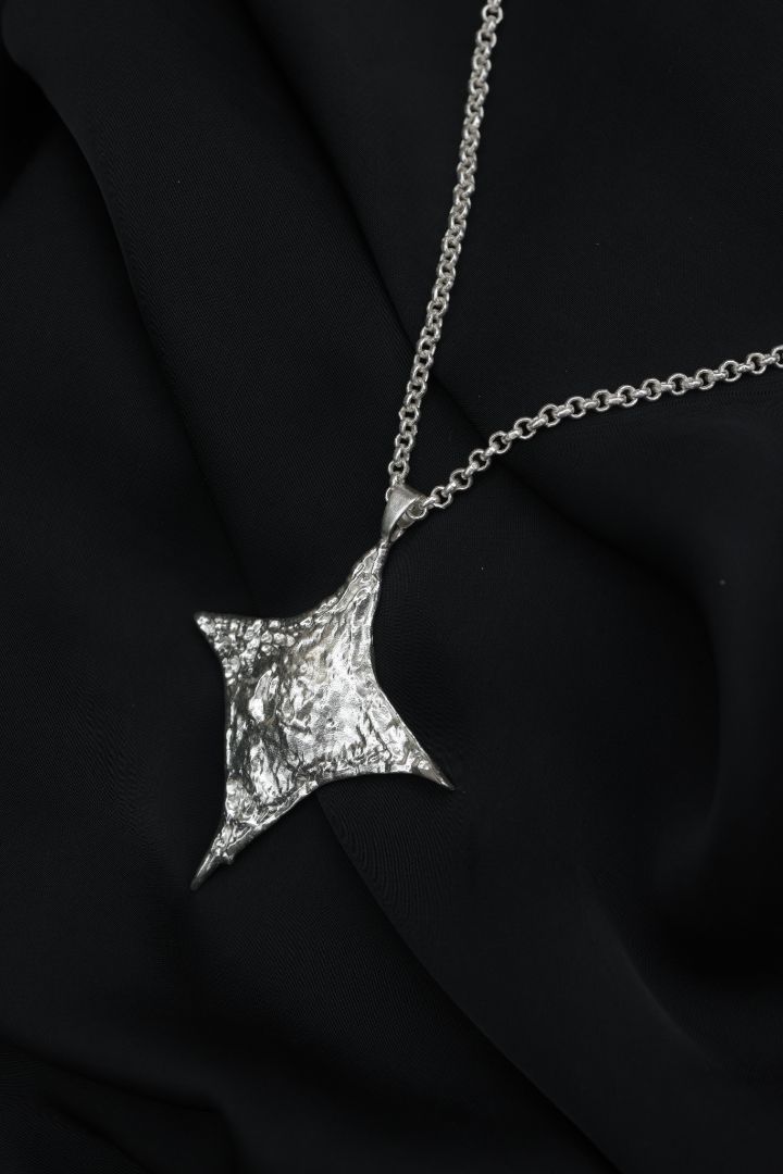 Sculpted Prism pendant – Saka