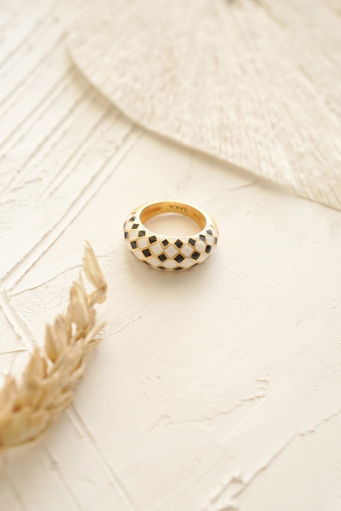 Checkered Ring (Enamel) – Saka